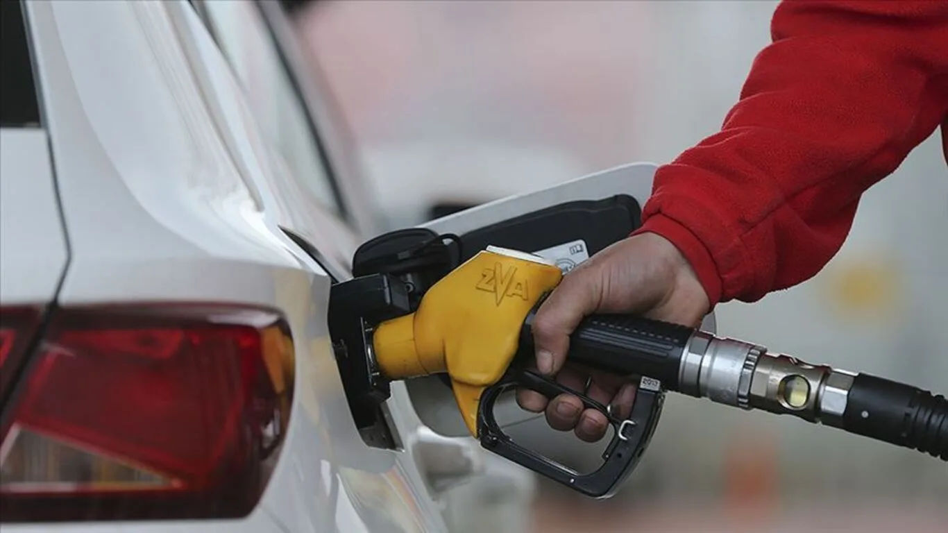 Benzin VE MOTORİN FİYATLARINDA SON DURUM | Benzin ve motorine indirim ...